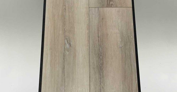 COREtec Plus Premium - Ezra Oak