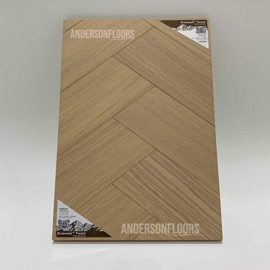 Torlys Everest XP Twist - Coastal Oak